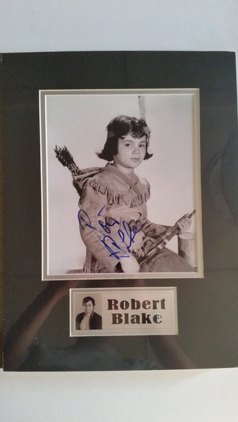 Signed photo of Robert Blake – Celebrity Connections